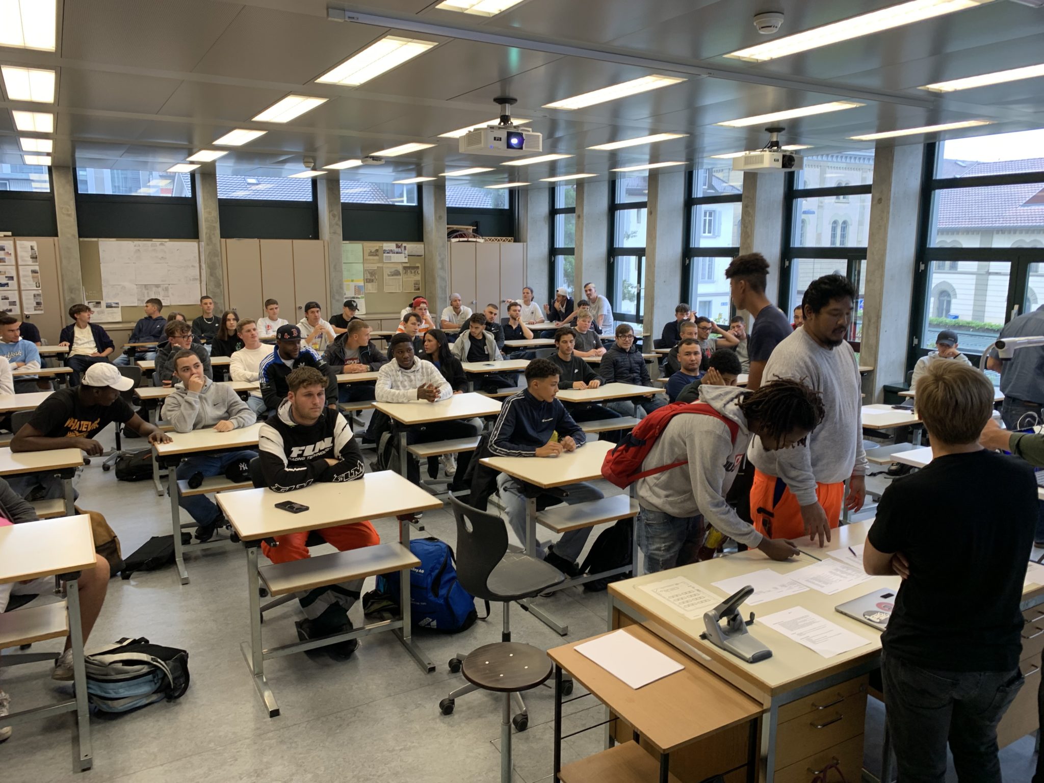 Schulhausbesichtigung - OnBoarding, 19.08.2022, ein Erlebnisbericht ...